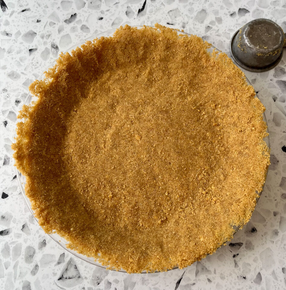 Easy Classic Florida Key West Lime Pie Recipe - joinmeinthekitchen.com