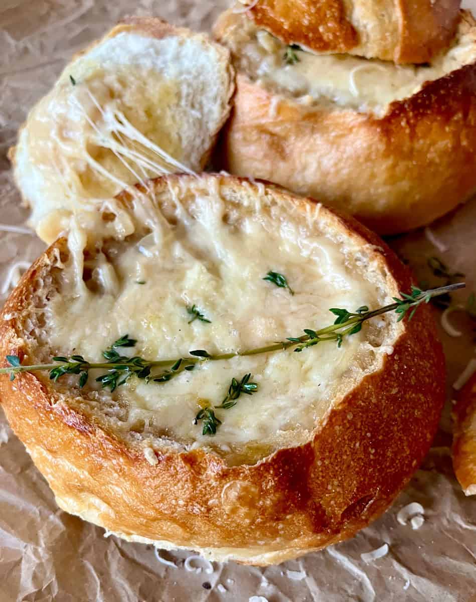 Easy French Onion Soup Recipe Served In Bread Bowls ...