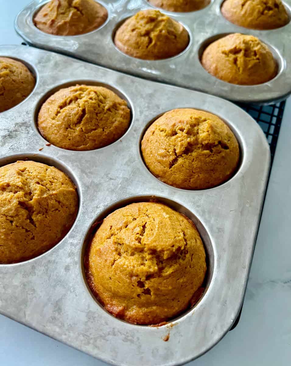 The Best Libby's Pumpkin Muffins Recipe - joinmeinthekitchen.com