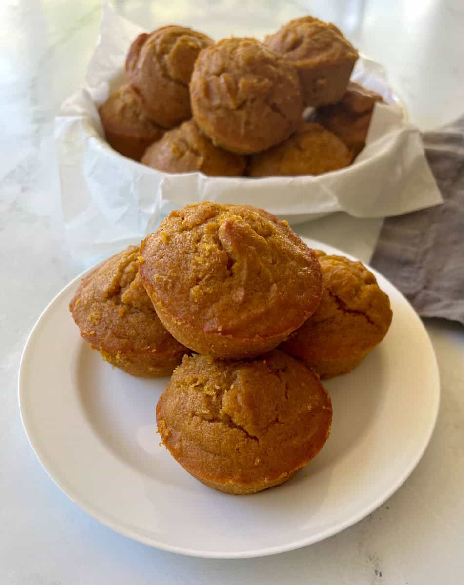 The Best Libby's Pumpkin Muffins Recipe - joinmeinthekitchen.com