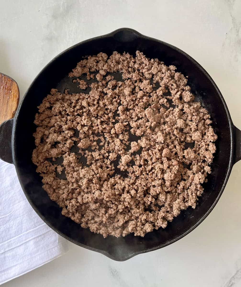 Easy Cheesy Ground Beef Casserole Without Tomatoes - joinmeinthekitchen.com